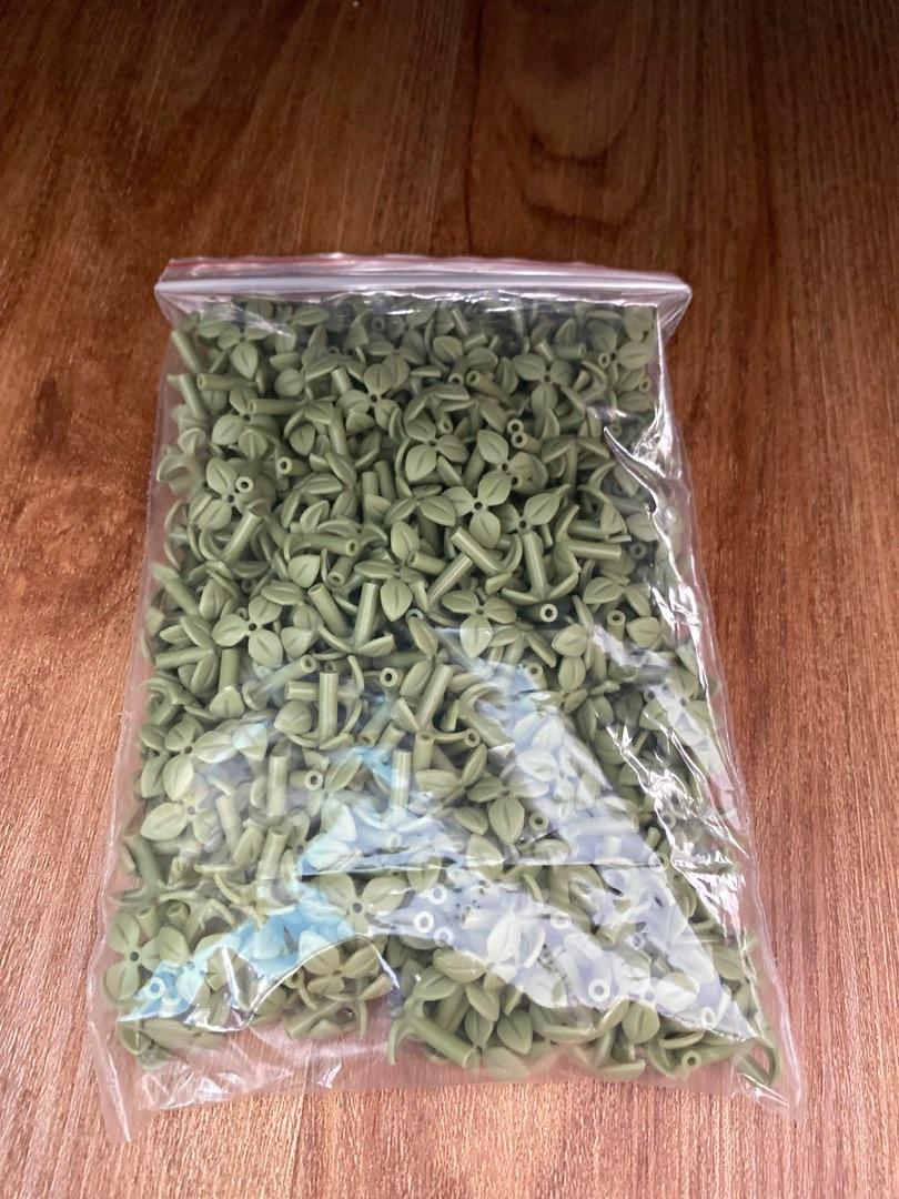 LEGO grass/stem/flower, Hobbies & Toys, Toys & Games on Carousell
