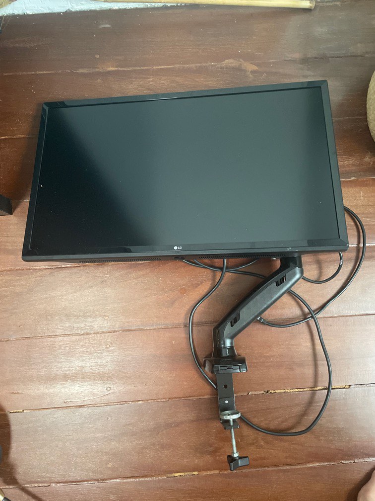 LG screen with desk clamp , Computers & Tech, Desktops on Carousell