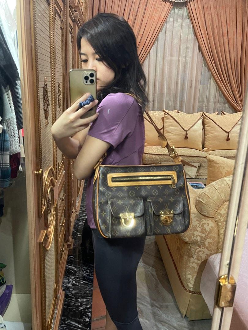 Louis Vuitton medium bag, Luxury, Bags & Wallets on Carousell