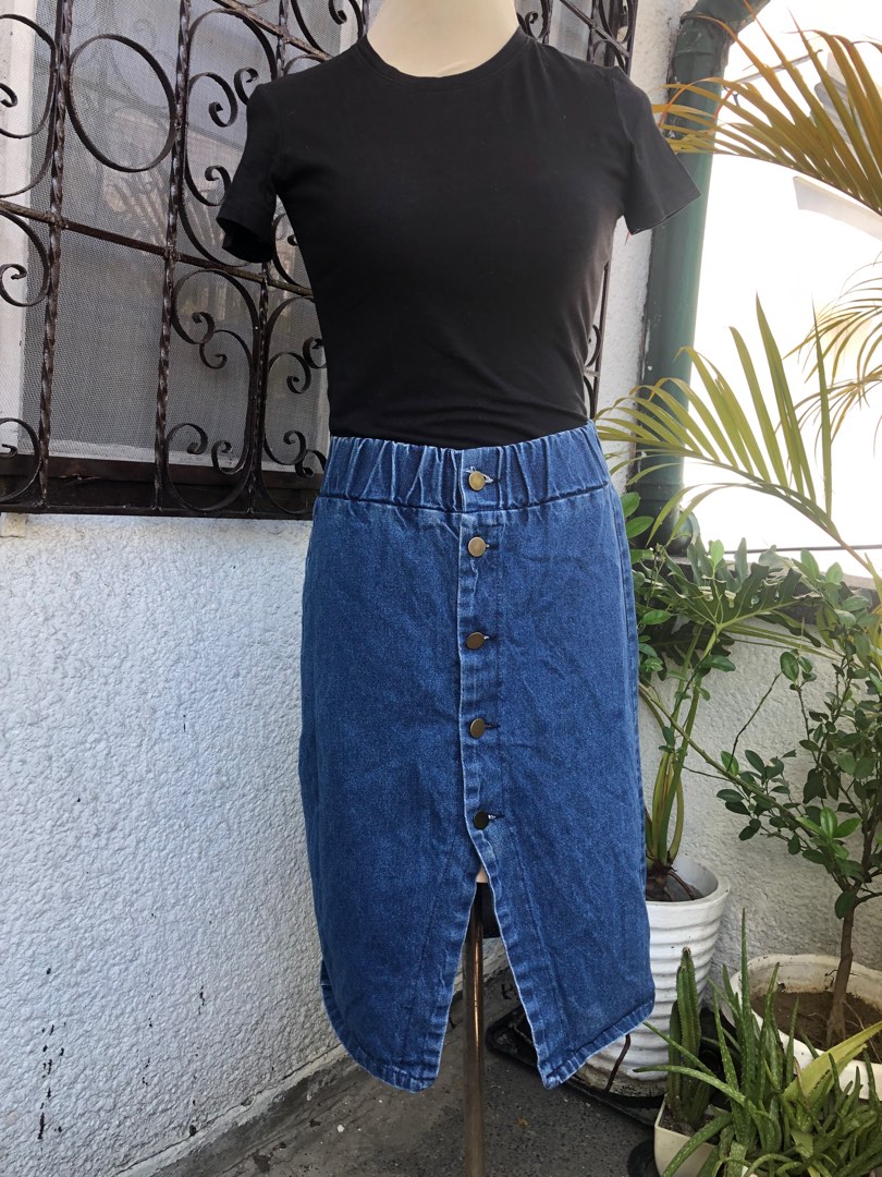 Maong Skirt, Women's Fashion, Bottoms, Skirts on Carousell