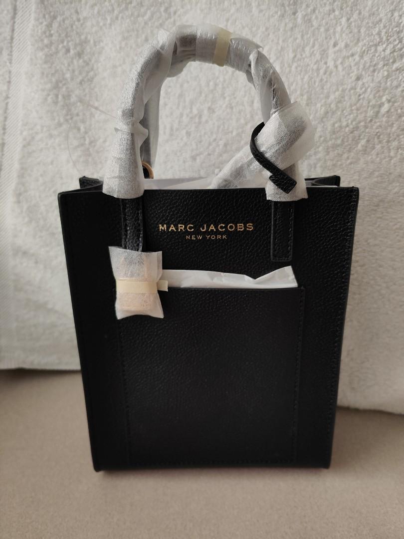 Marc Jacobs Micro Tote Crossbody, Women's Fashion, Bags & Wallets ...