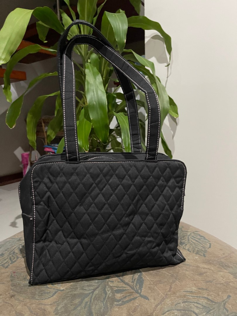 Mary Kay, Women's Fashion, Bags & Wallets, Shoulder Bags on Carousell