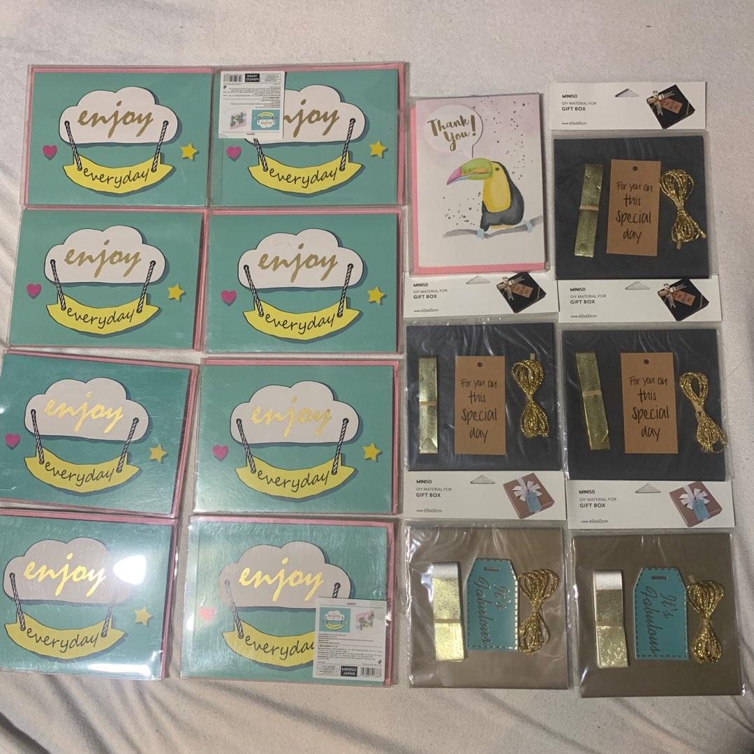 Miniso Pop up greeting cards and gift box paper with ribbons and golden ...