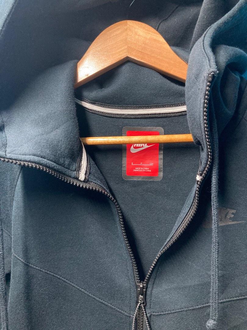 Nike tech fleece jacket, Men's Fashion, Coats, Jackets and Outerwear on ...