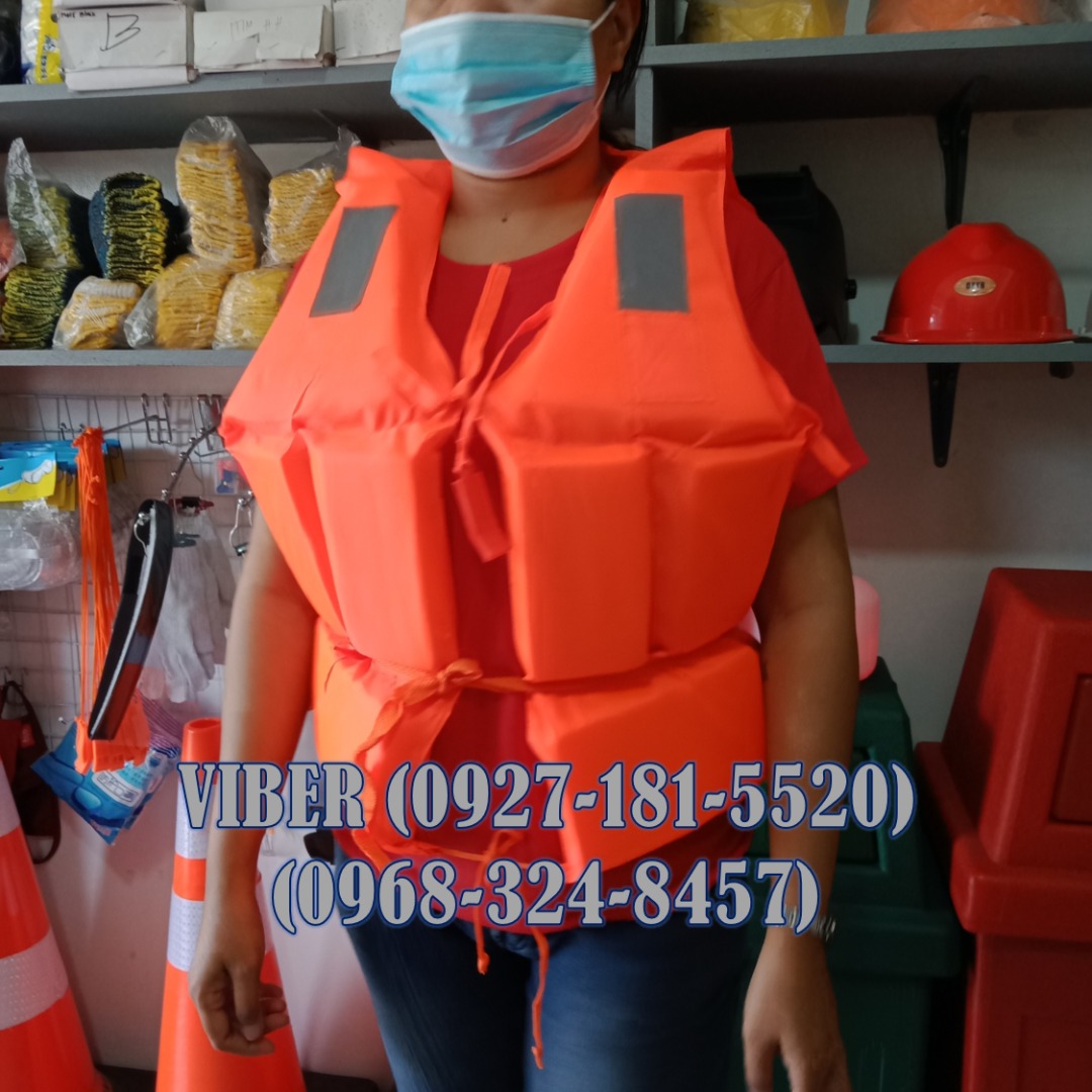 ordinary life vest, Sports Equipment, Sports & Games, Water Sports on ...