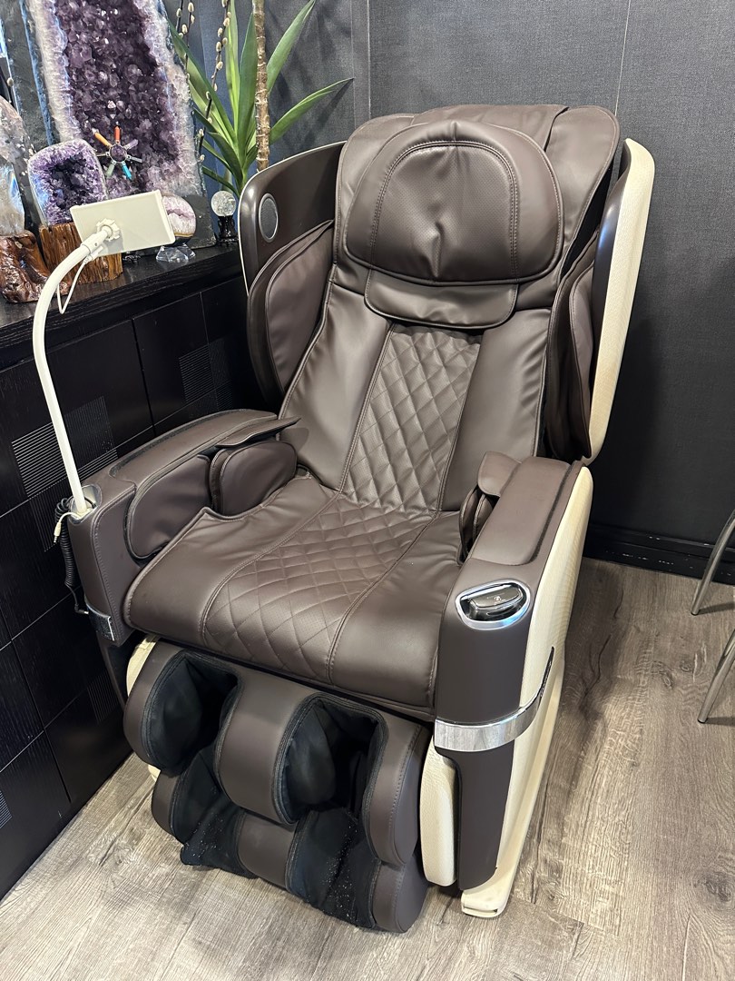 OSIM uLove 2 Massage Chair, Health & Nutrition, Massage Devices on ...