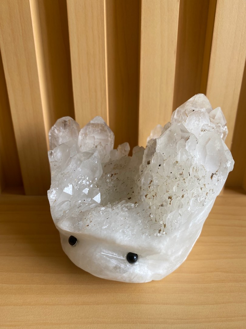 Perfect clean face Clear Quartz hedgie, Women's Fashion, Jewelry ...