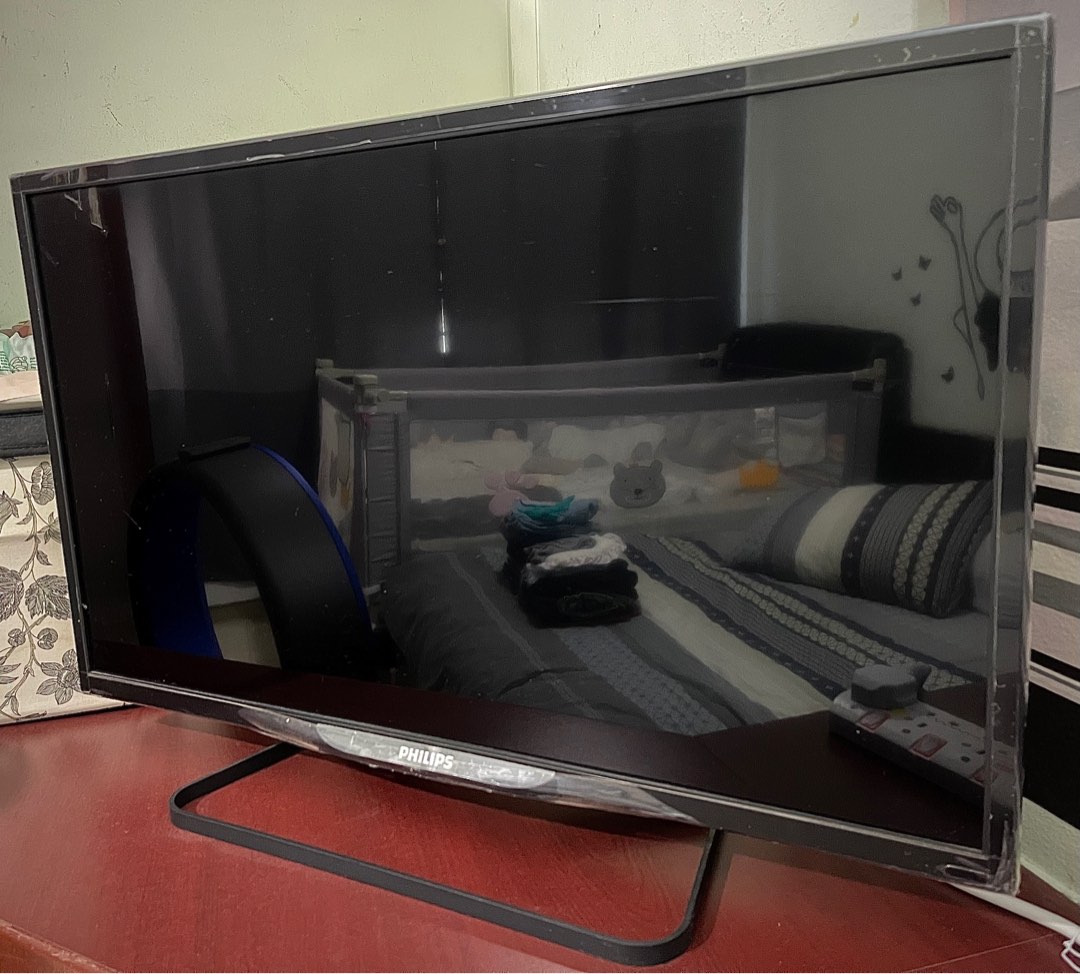 Phillips 32 Inches TV, TV & Home Appliances, TV & Entertainment, TV on ...
