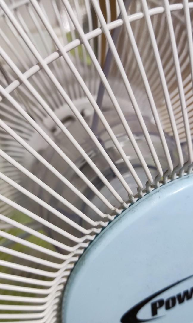 Powerpac 12" fan PPTF-303, Furniture & Home Living, Lighting & Fans ...