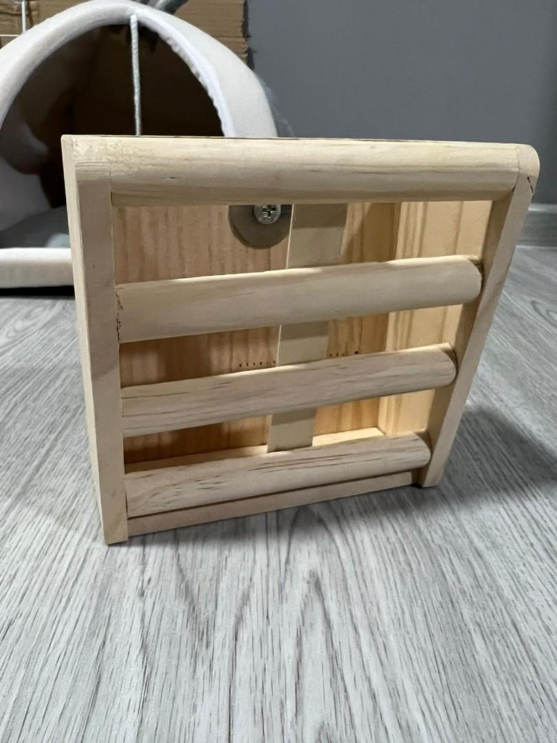 Rabbit hay rack, Pet Supplies, Homes & Other Pet Accessories on Carousell