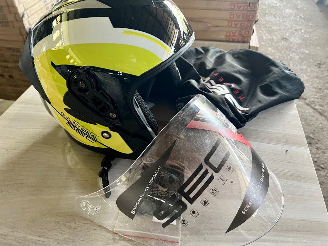 Sec Border break Helmet Large, Motorbikes, Motorbike Parts ...