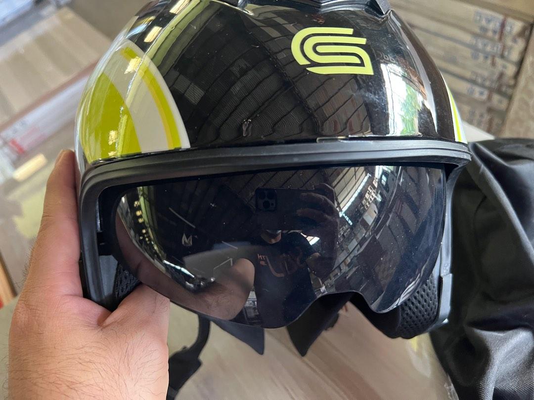Sec Border break Helmet Large, Motorbikes, Motorbike Parts ...
