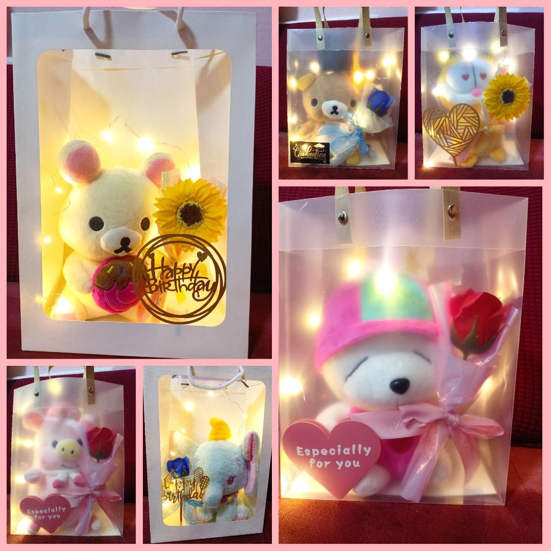 Plushie Present / Gift Set with Flower Bouquet, Hobbies & Toys ...