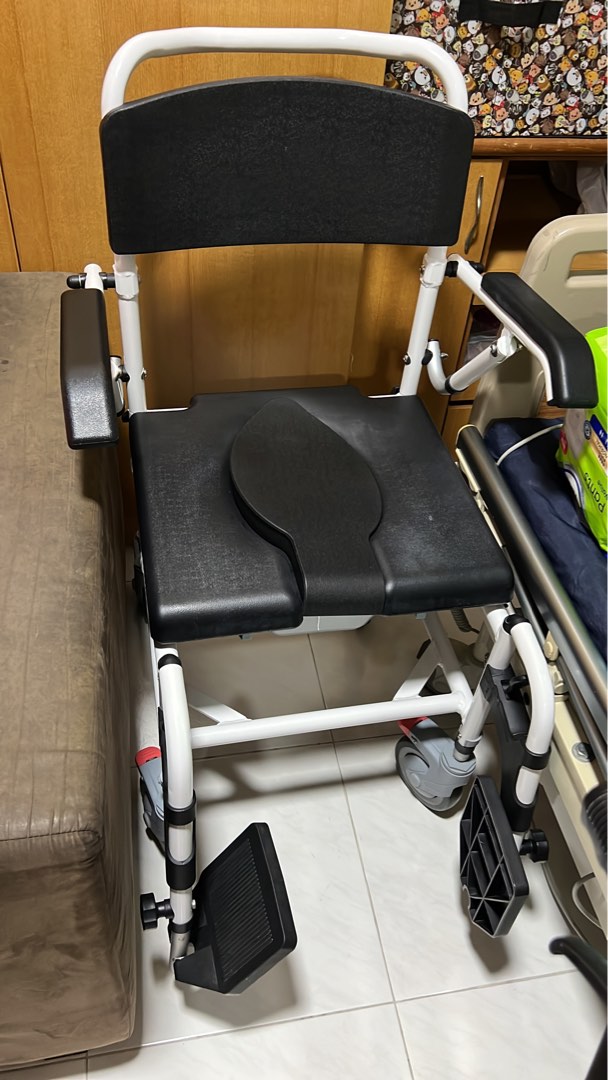 Toilet combot, Health & Nutrition, Assistive & Rehabilatory Aids ...