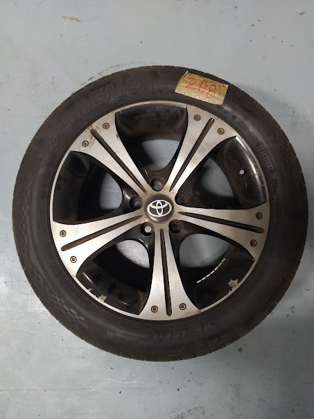 Toyota Tyre and Rim Set, Car Accessories, Tyres & Rims on Carousell