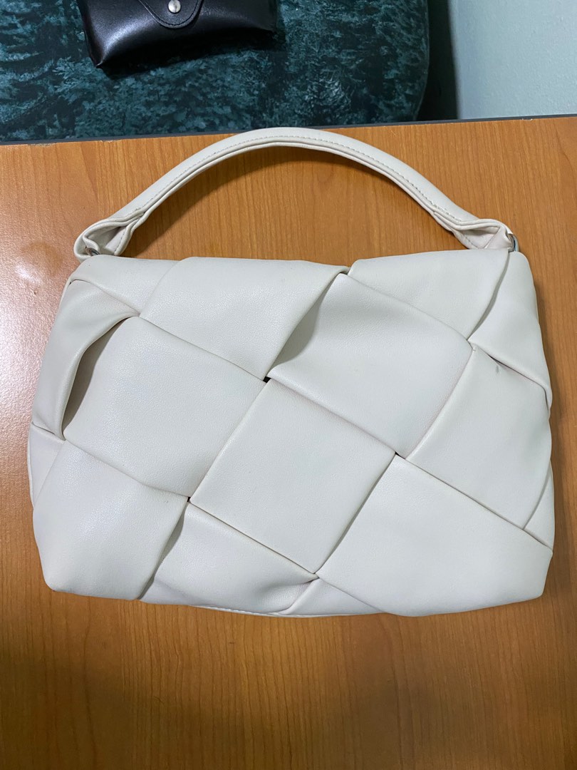 White Crisscross Rubi Bag, Women's Fashion, Bags & Wallets, Purses ...