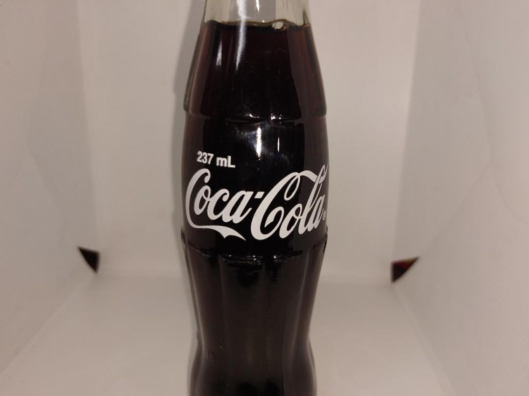 2016 Coca Cola Coke Collectible White Acl Script 237 Ml 8 Oz With Emoticon Share A Coke Crown