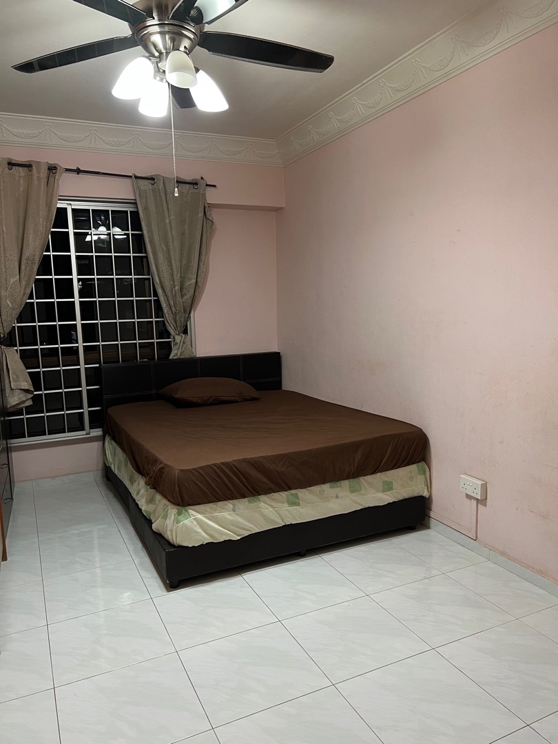 Common Room available @ 288F Bukit Batok immediate Occupancy , Property ...