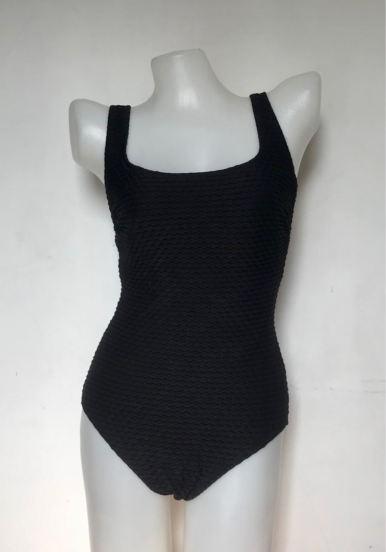 Black swimsuit, Women's Fashion, Swimwear, Bikinis & Swimsuits on Carousell