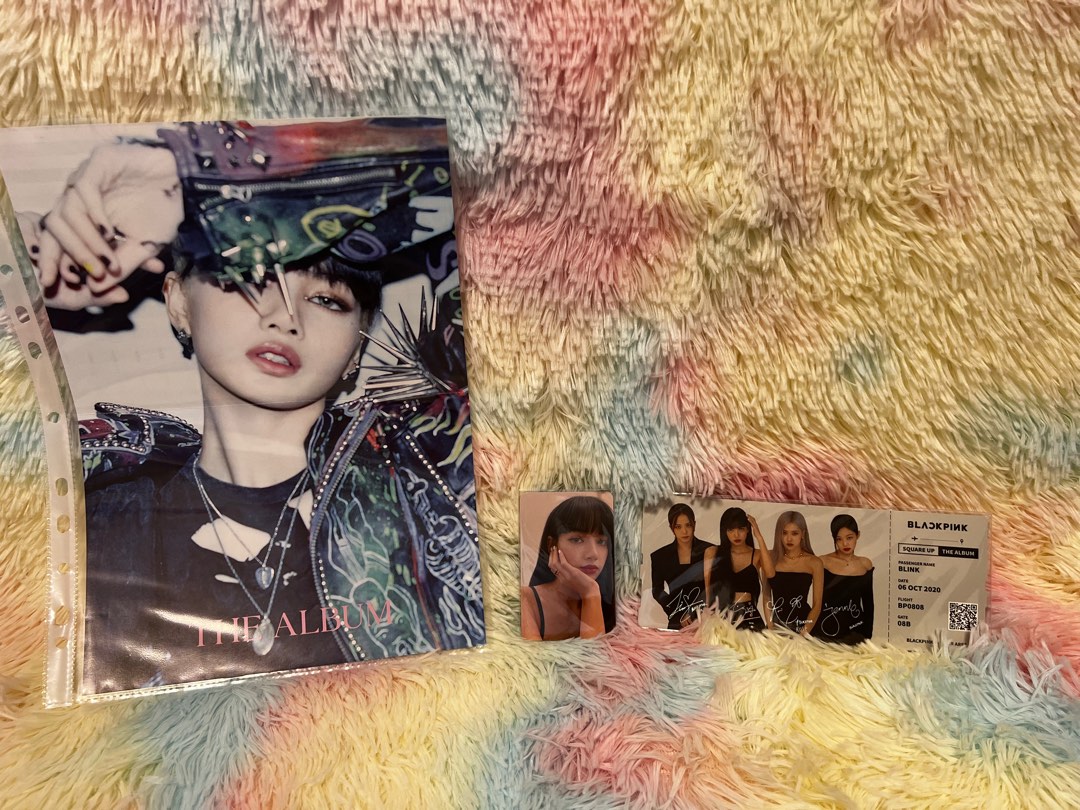 Blackpink Lisa Set, Hobbies & Toys, Memorabilia & Collectibles, K-Wave ...