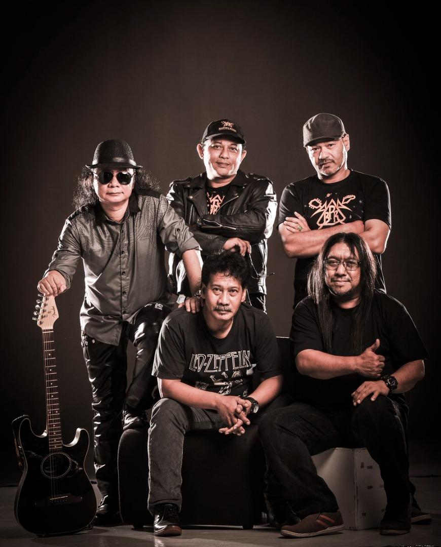 Bumi Putra Rockers - Era 90an, Hobbies & Toys, Music & Media, CDs ...