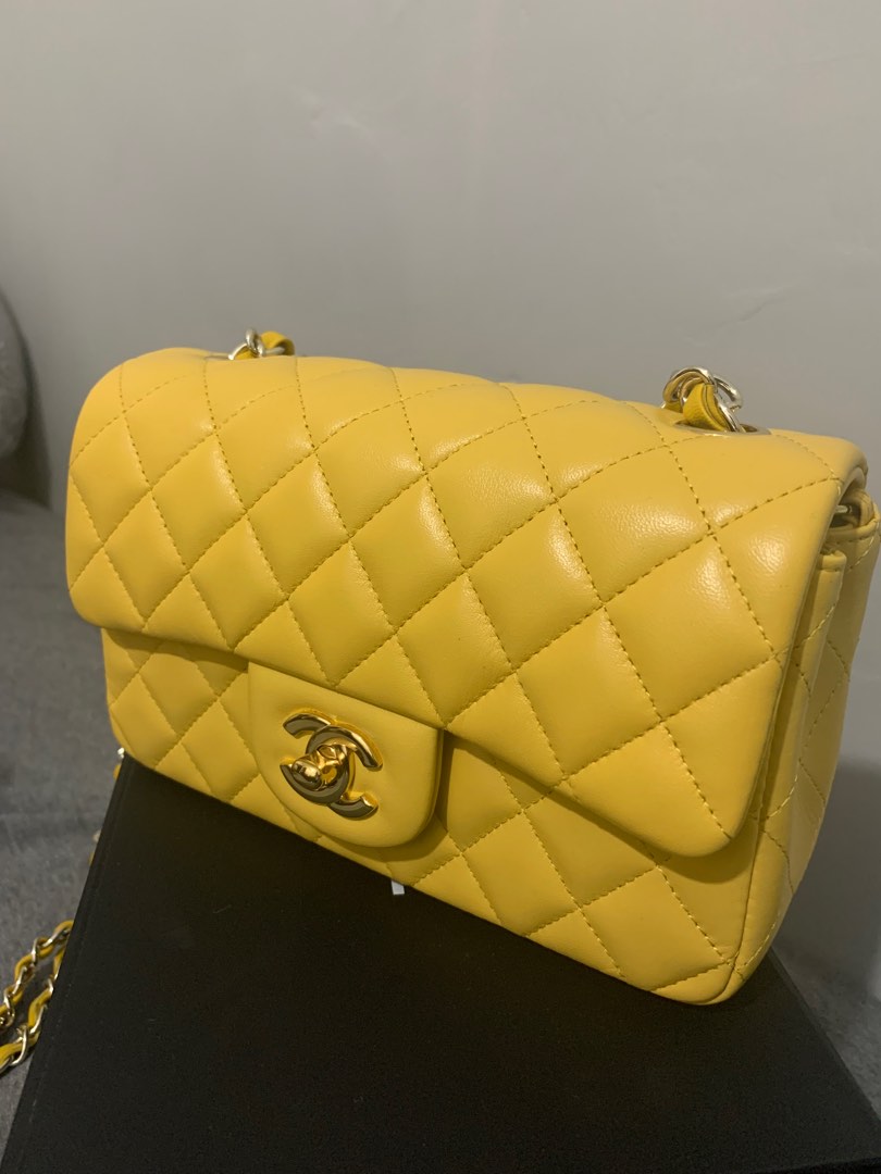 Chanel mini cf bag, 女裝, 手袋及銀包, 多用途袋 - Carousell