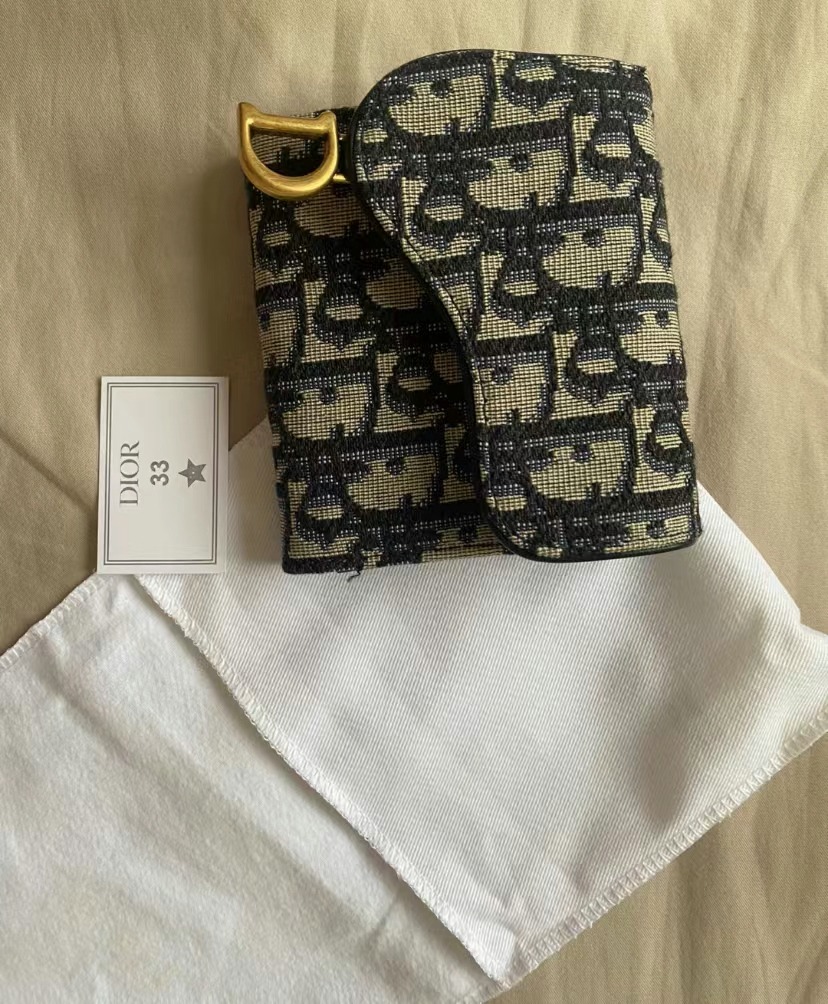 Dior Logo wallet card bag, Women's Fashion, Bags & Wallets, Wallets ...