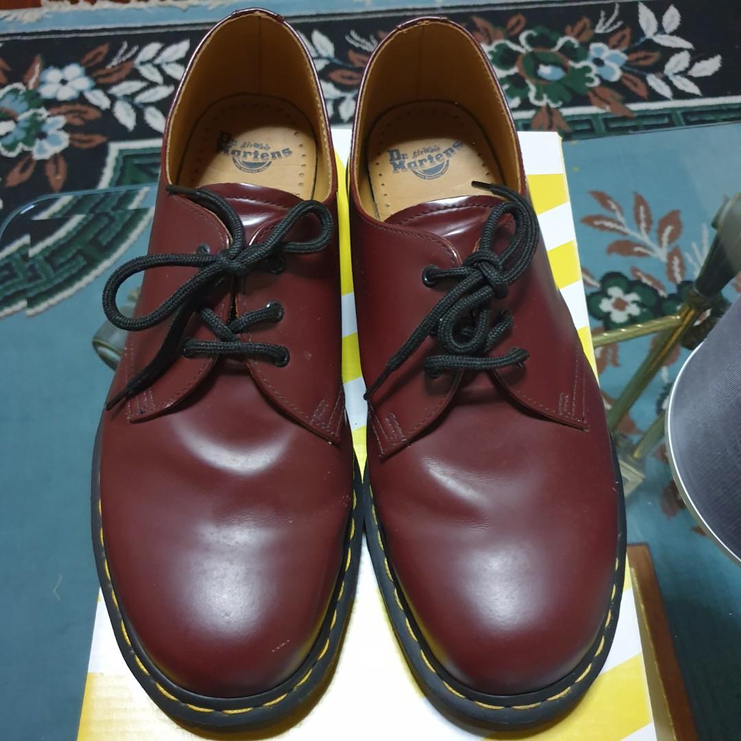 Doctor Martens 1461 Mens made in thailand, Men's Fashion, Footwear ...