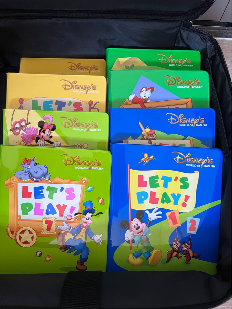 DWE 迪士尼美語世界 Let's Play DVD 碟（連跳飛機墊）, 興趣及遊戲, 書本 & 文具, 小朋友書 - Carousell