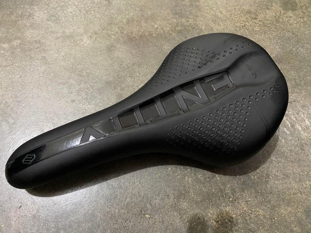 ENTITY VOID SADDLE, Sports Equipment, Bicycles & Parts, Parts & Accessories on Carousell