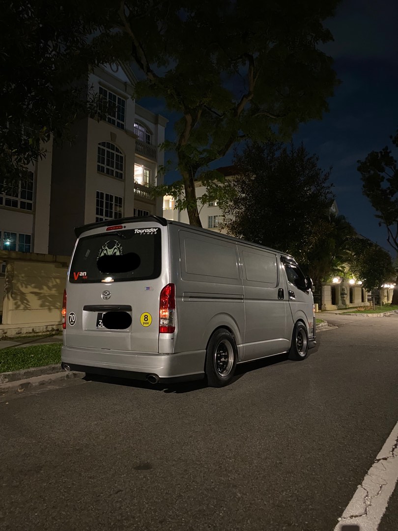 Hiace Rear Bumper, Car Accessories, Accessories on Carousell