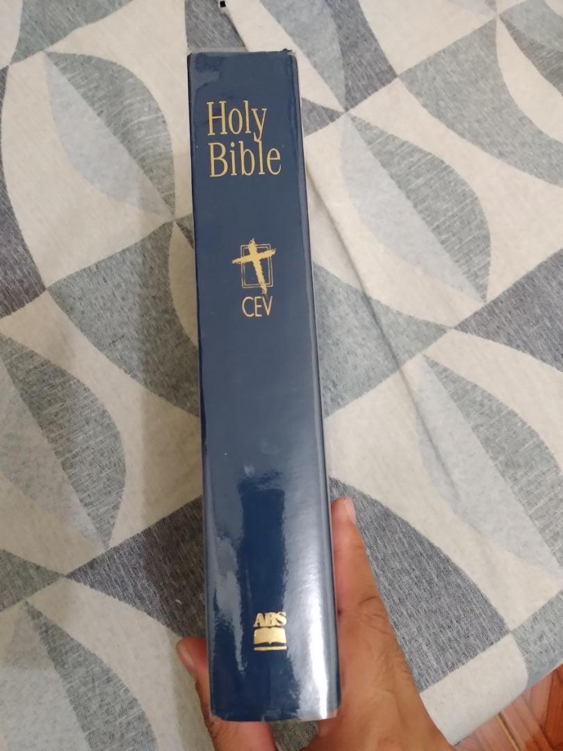 Holy Bible Contemporary English Version 1995, Hobbies & Toys, Books ...