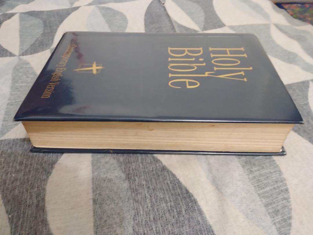 Holy Bible Contemporary English Version 1995, Hobbies & Toys, Books ...