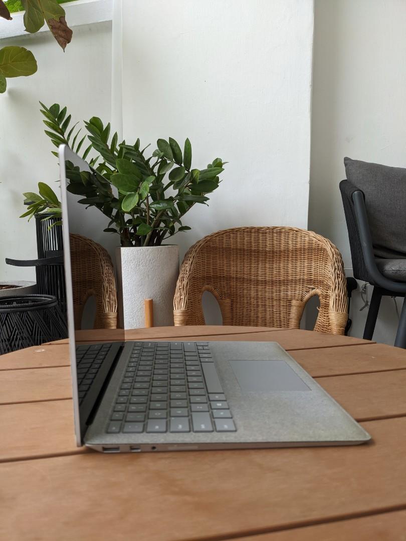 Microsoft Surface Laptop (Model 1769) Core i5, 256GB, 8GB RAM ...