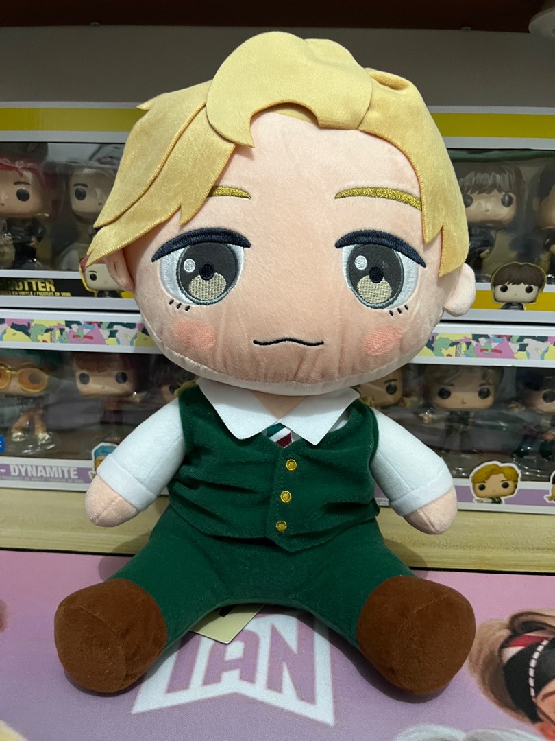 Official BTS Tinytan Jumbo sitting plushie - V, Hobbies & Toys ...