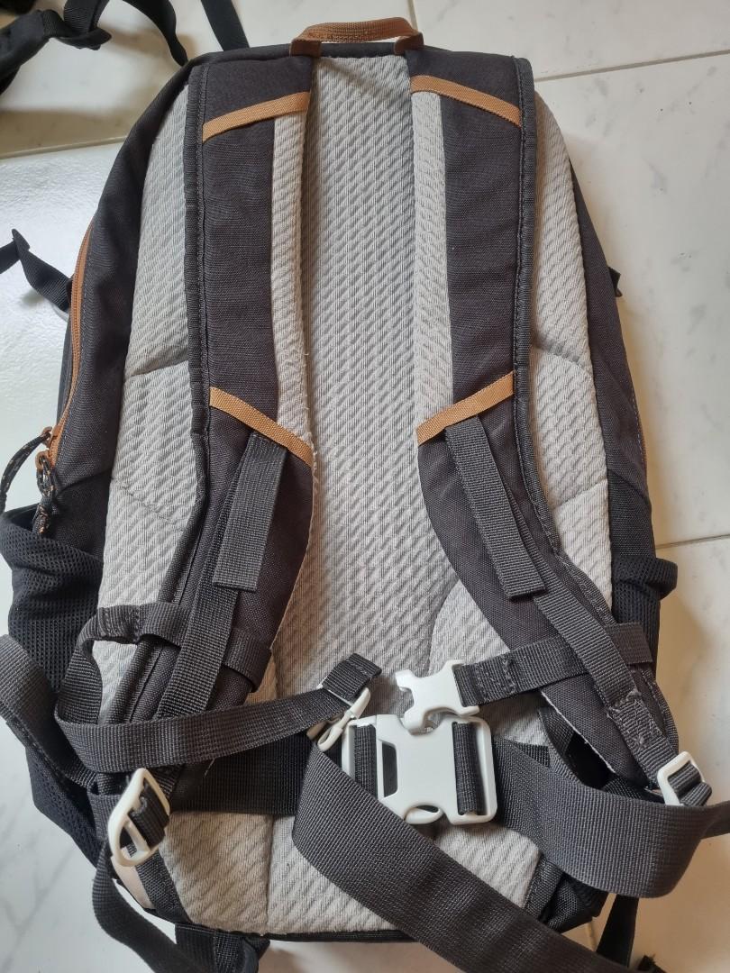 Quechua 30L backpack (decathlon), Sports Equipment, Hiking & Camping on ...