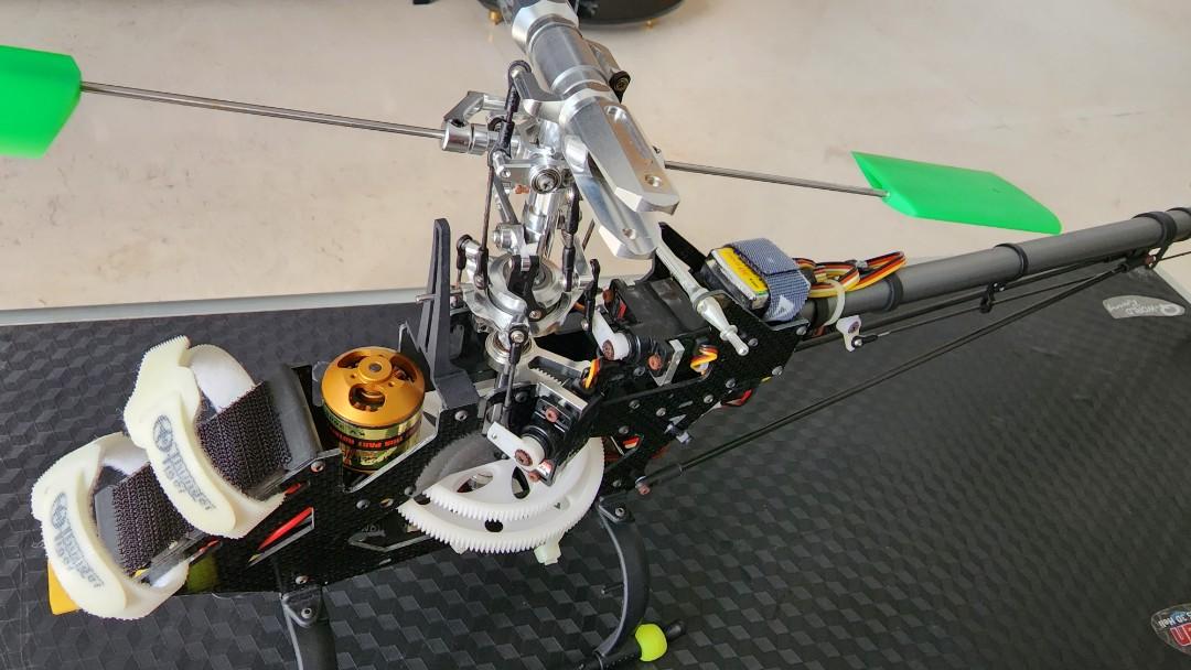 Radio Control Helicopter - Thunder Tiger Mini Titan V2, Hobbies & Toys ...