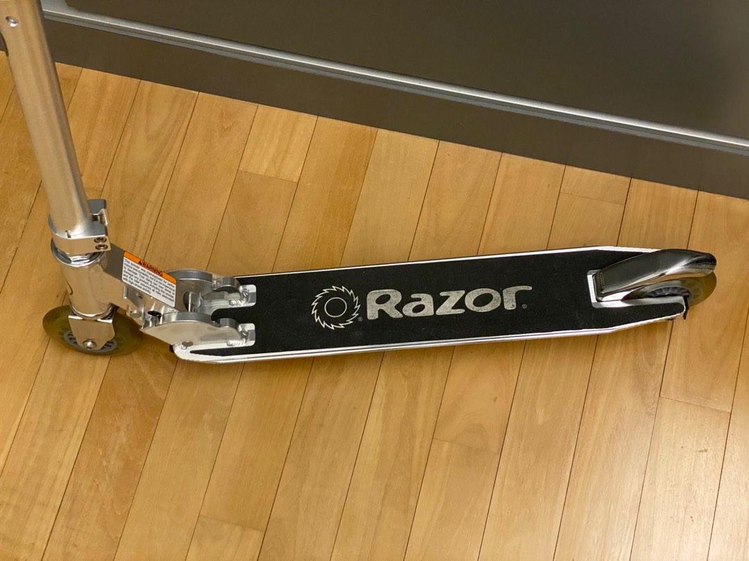 Razor Foldable Kids Scooter A4, Sports Equipment, Sports & Games ...