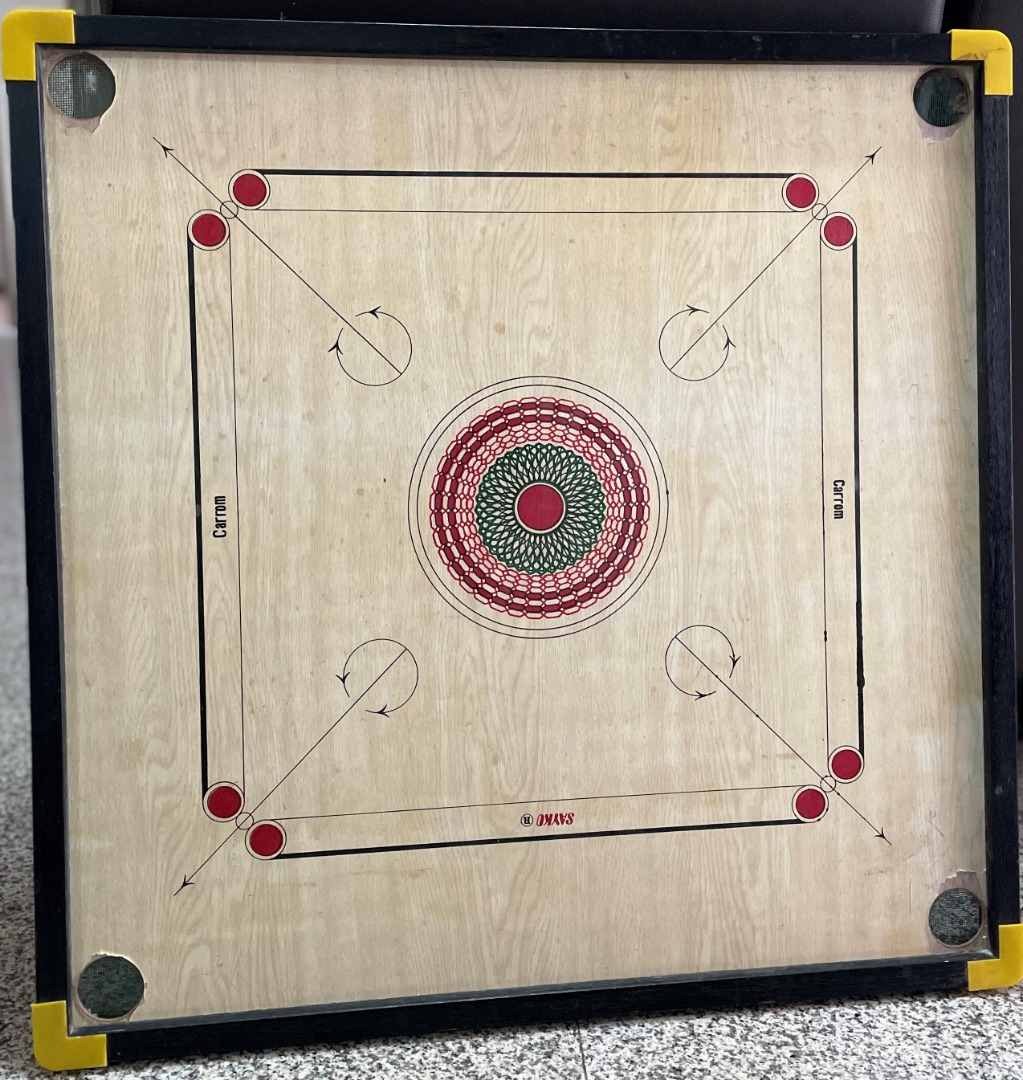 Sayko 75x75cm Full Sized Carrom Board without Coins, Hobbies & Toys ...