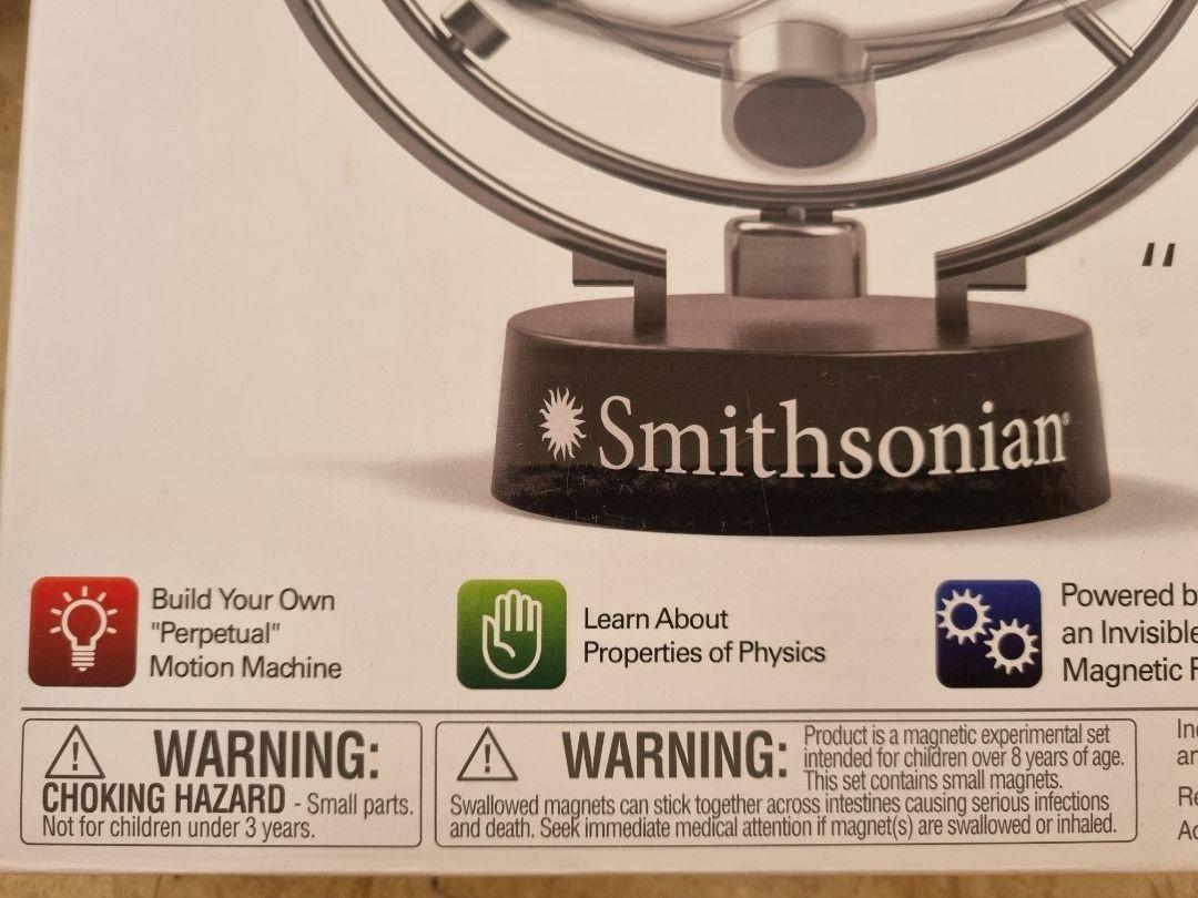 Smithsonian Perpetual Motion Machine STEM, Hobbies & Toys, Toys & Games ...