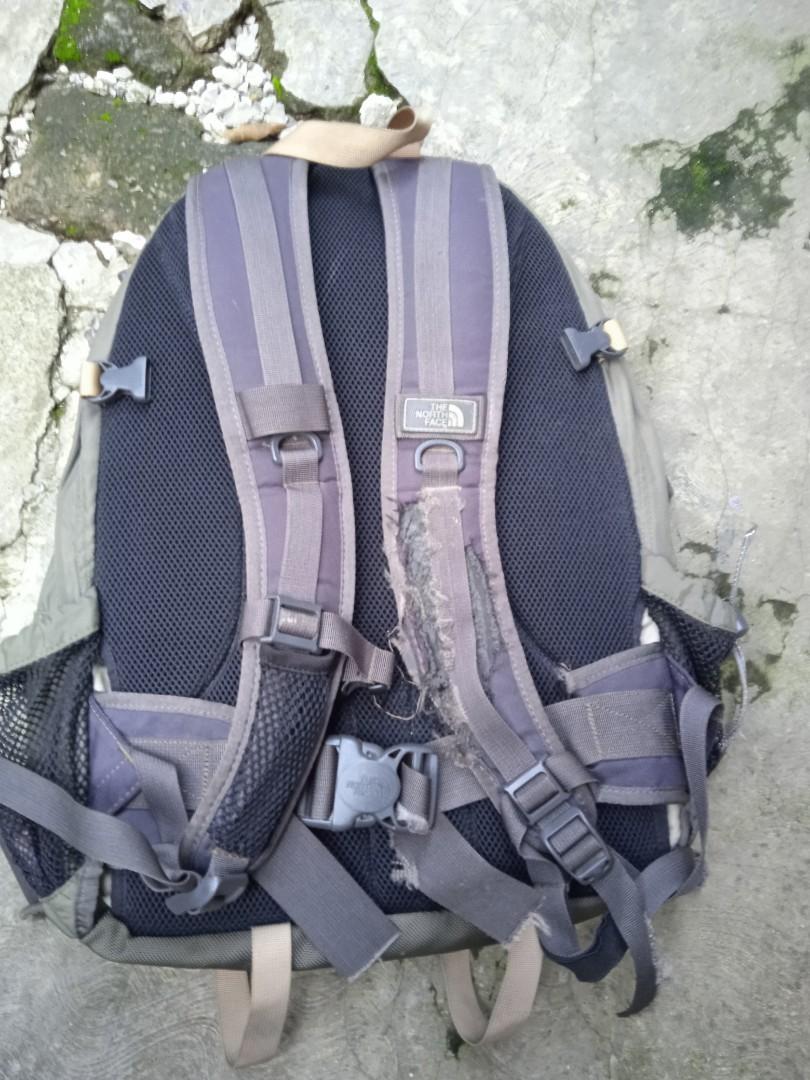 The North face recon backpack, Fesyen Pria, Tas & Dompet , Ransel di ...