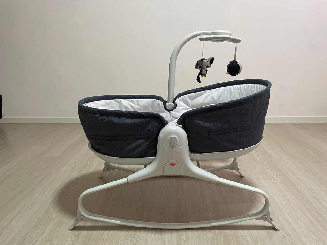 Tiny Love Baby Bassinet + Rocker, Babies & Kids, Baby Nursery & Kids ...