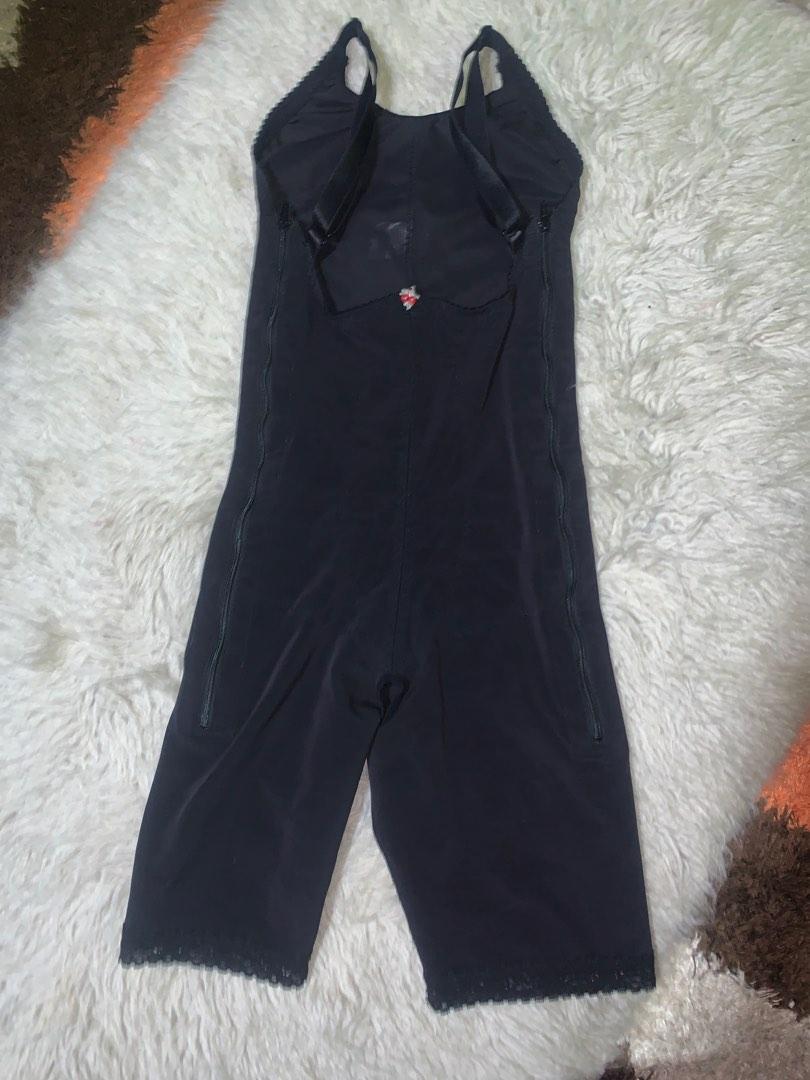 Veronica girdle set, Women's Fashion, New Undergarments & Loungewear on ...