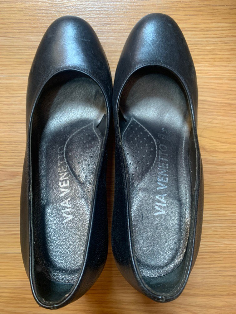 Via Venetto, Women's Fashion, Footwear, Heels on Carousell