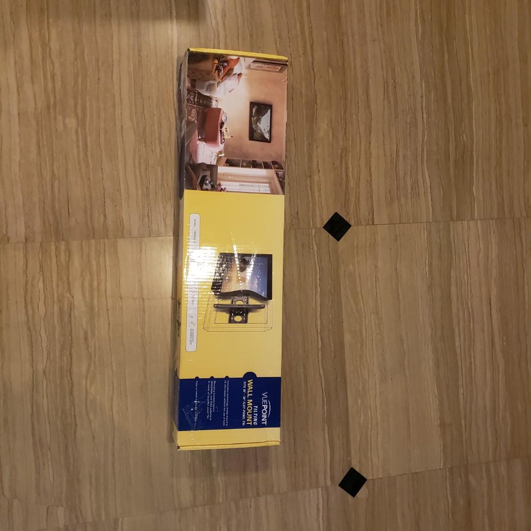 Vuepoint tilting wall mount, Audio, Other Audio Equipment on Carousell