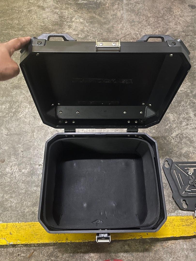 Zedge 45L Black Metal Box, Motorcycles, Motorcycle Accessories on Carousell