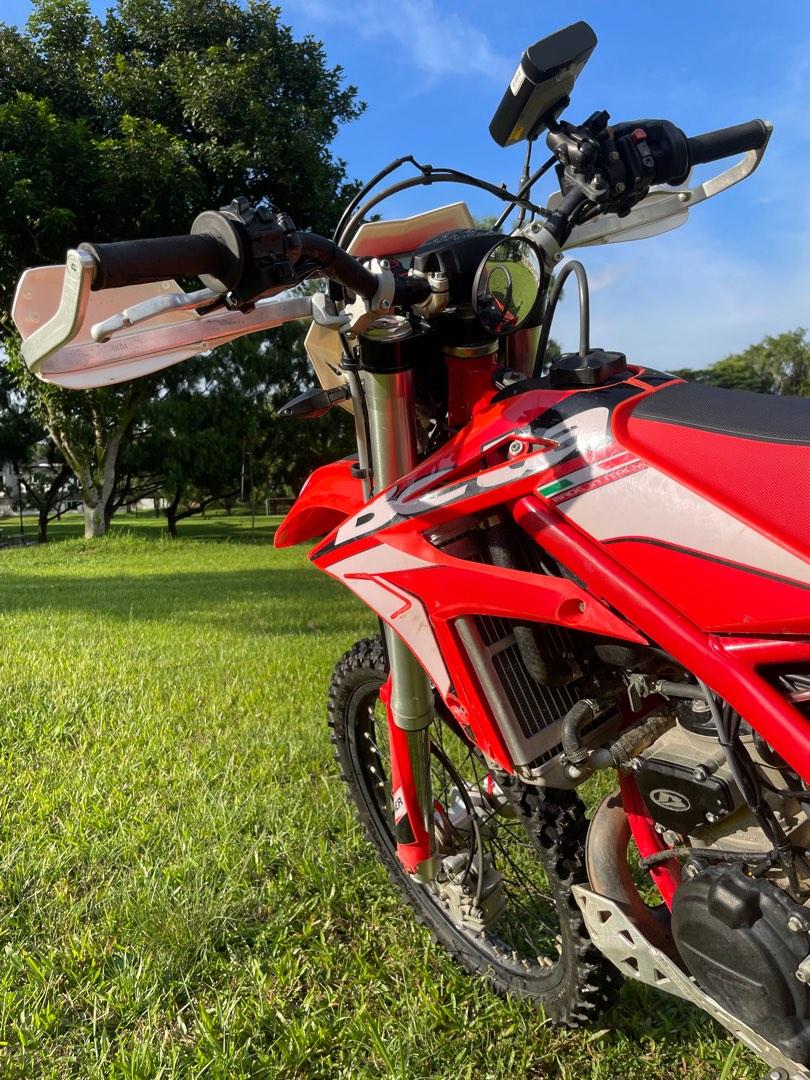 COE Registered 2020 Beta Xtrainer 300 2 Stroke Dirt Bike Enduro KTM ...