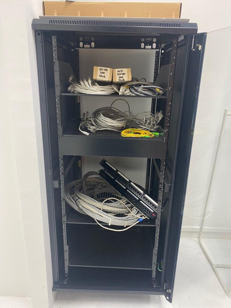 27U Floor Standing Server Rack w EdgeSwitch 48 500W, Computers & Tech ...