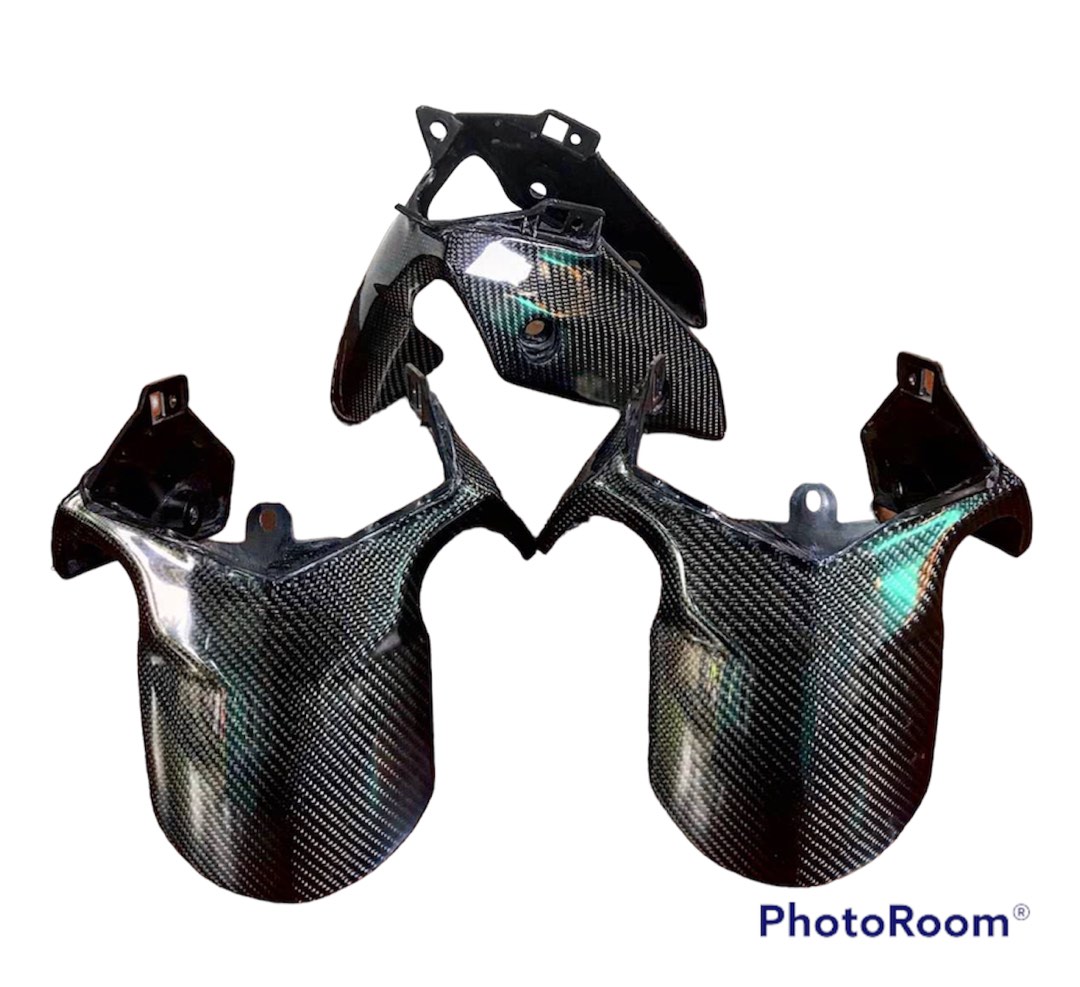 Aerox v1 / v2 front fender side cover ori carbon Kevlar. Not water ...