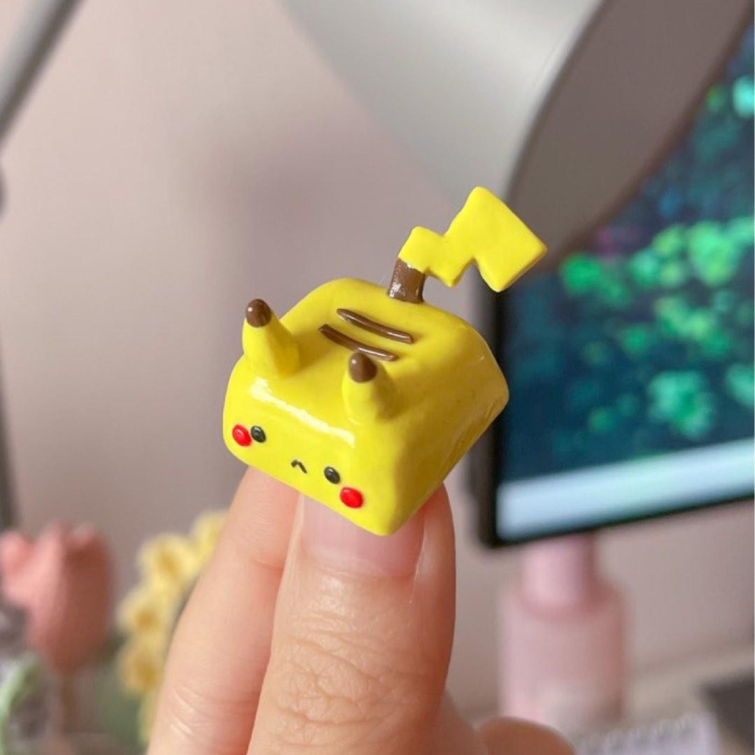 Artisan Pokémon Pikachu Keycap, Hobbies & Toys, Stationery & Craft ...